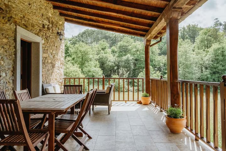 Casa Berbesa, Caserío En Asturias | Bbq Y Familia - Tapia de Casariego