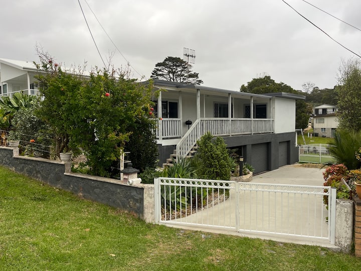 Malua Bay Holiday House - Malua Bay