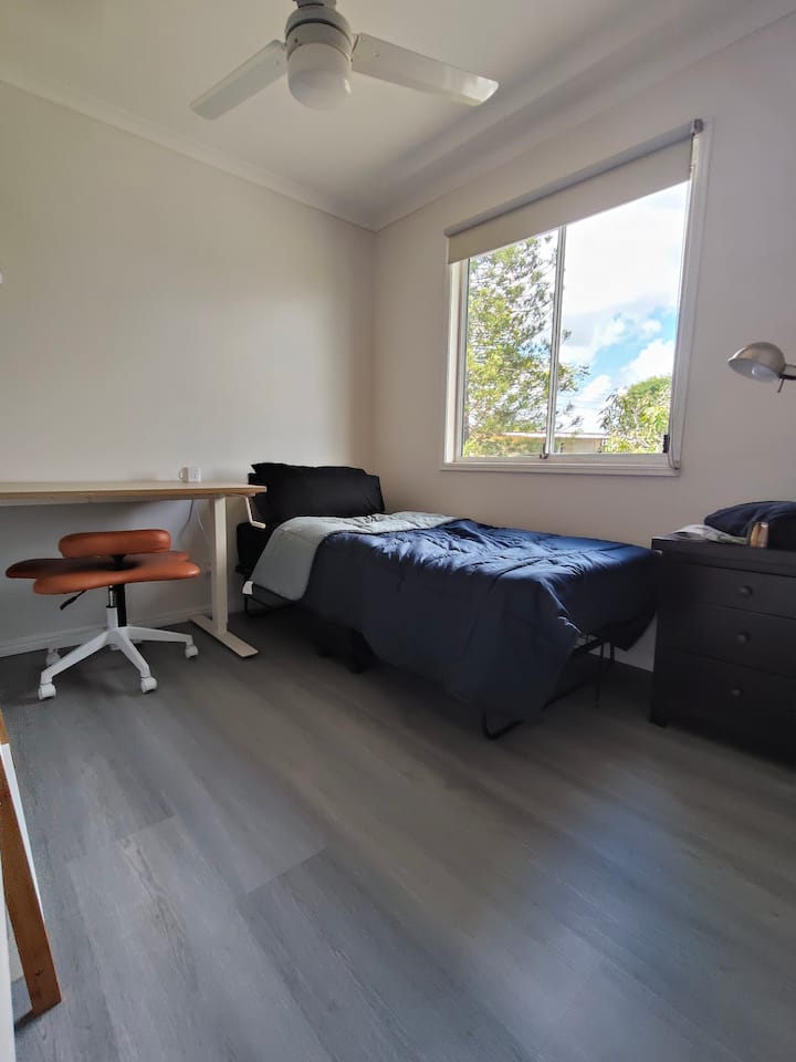 Room (Single) To Rest In Loganholme - Gold Coast