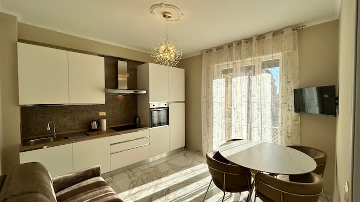 Central 2br Flat W/ Balconies – Near The Sea - Сан-Pемо
