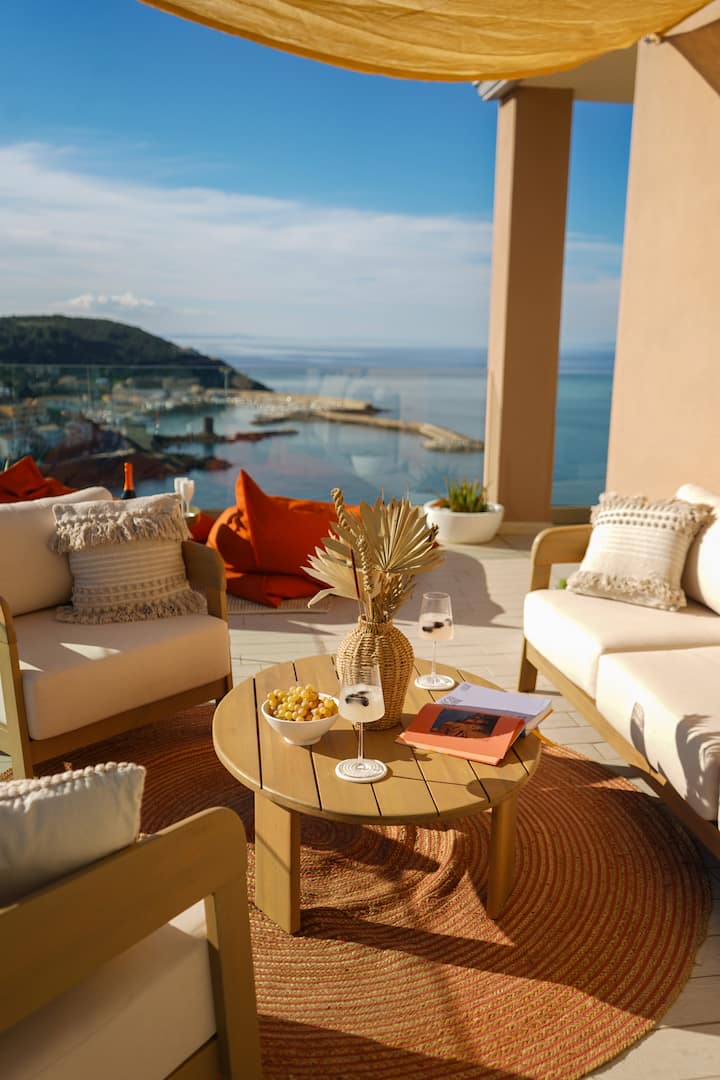Penthouse Miramare Sea Views & Pool - Castelsardo