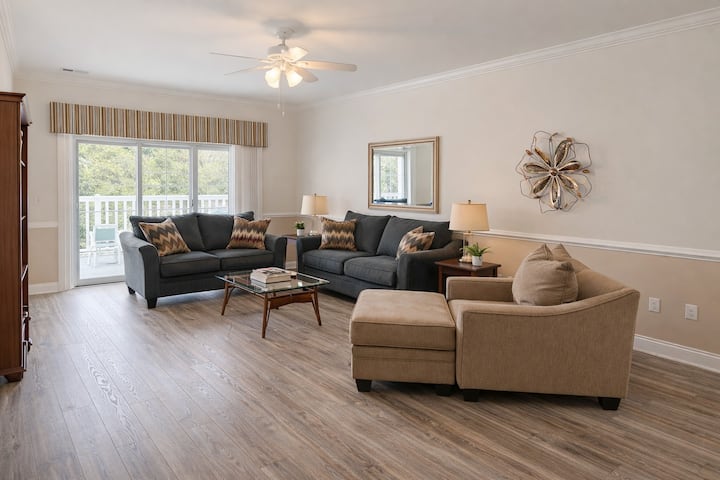 Coastal Family Condo Near Beach & Broadway - Myrtle Beach