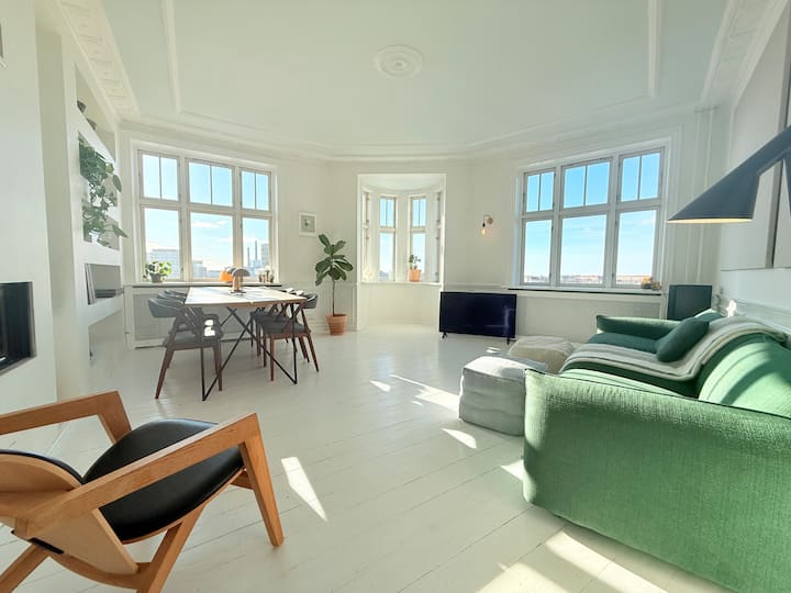 Sunlit Vesterbro Apartment W/ Balcony & City View - Copenhagen Airport (CPH)