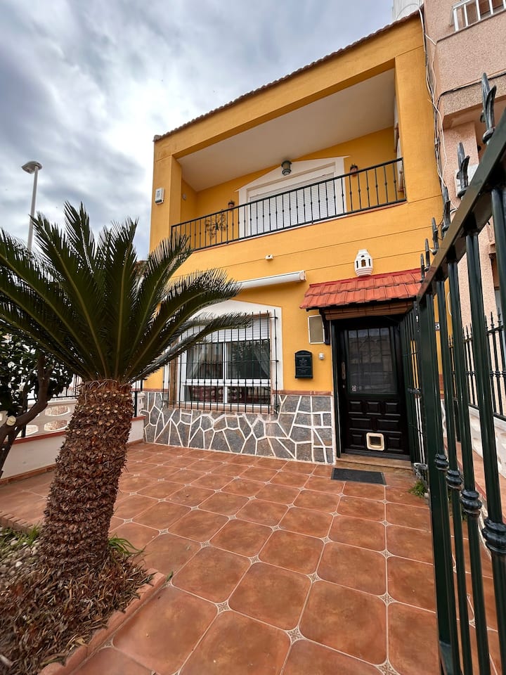 Amazing 3 Floor House In Front Of The Beach - La Manga