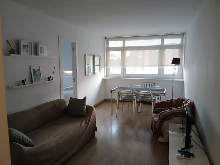 Apartamento Luminoso Y Bien Ubicado Con Aire (H) - Barcelona
