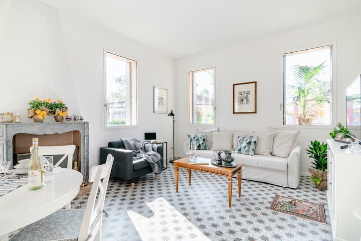 "Eva" Raffinato Appartamento Con Posto Auto - Mestre