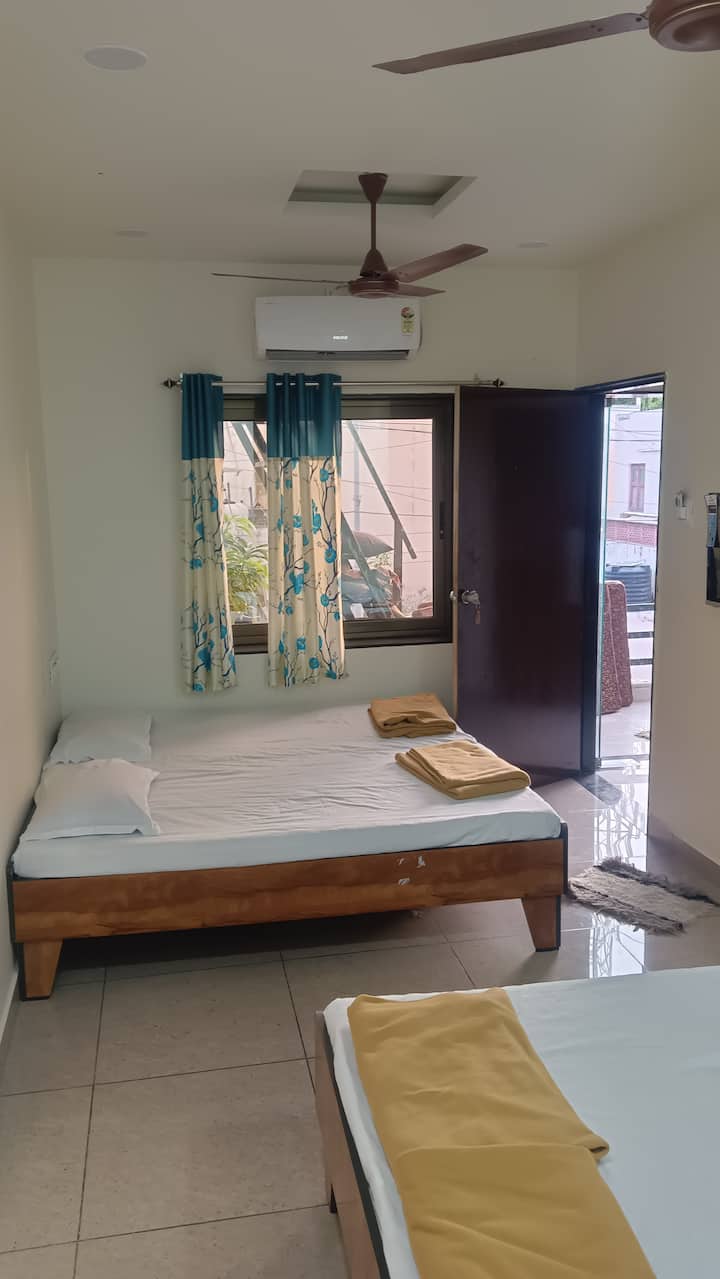 Krishna Home Stay - Dwarka