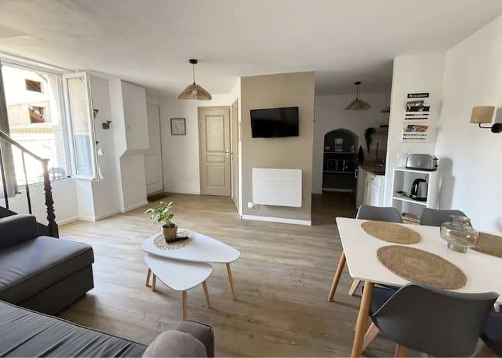 Maison De Bourg Cosy Et Pleine De Charme - Sarthe