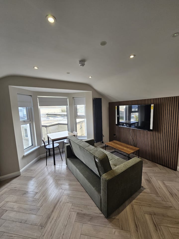 West Strand Snug - Portrush - Portrush