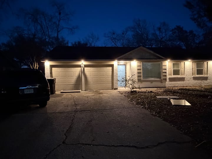 Coming Soon Mar 1st 10 Min To Nrg, Rodeo & Med Ctr - Stafford, TX