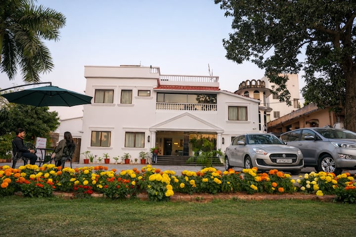 Rajbari Palace - Deoghar