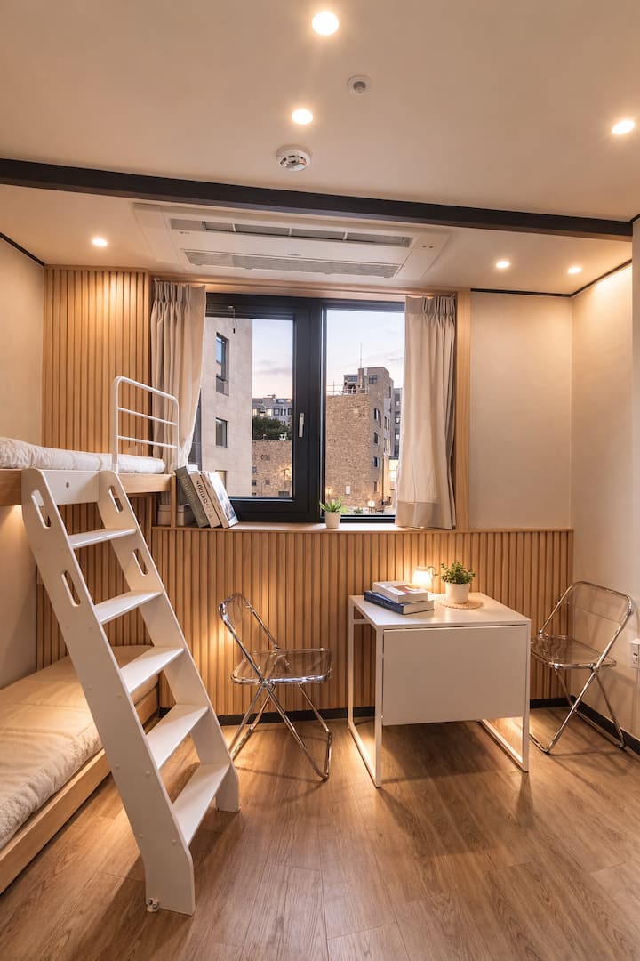 Gaon87/a Great Value Stay/전용/홍대/영등포/2 5호선/엘베/이층침대 - South Korea