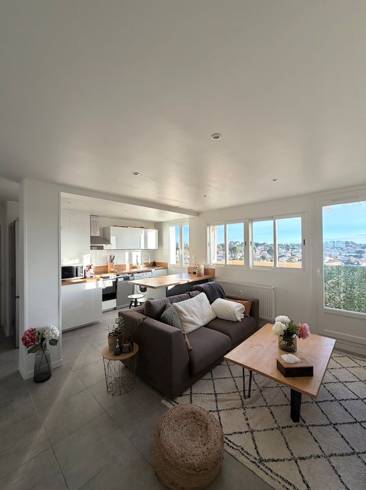 T2 Lumineux, Balcon&bureau, Tram à 2min,local Vélo - Castelnau-le-Lez