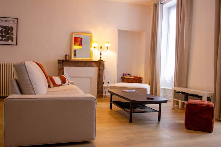 Sous Le Clocher - ÉLégante Demeure Centre-ville - Cholet