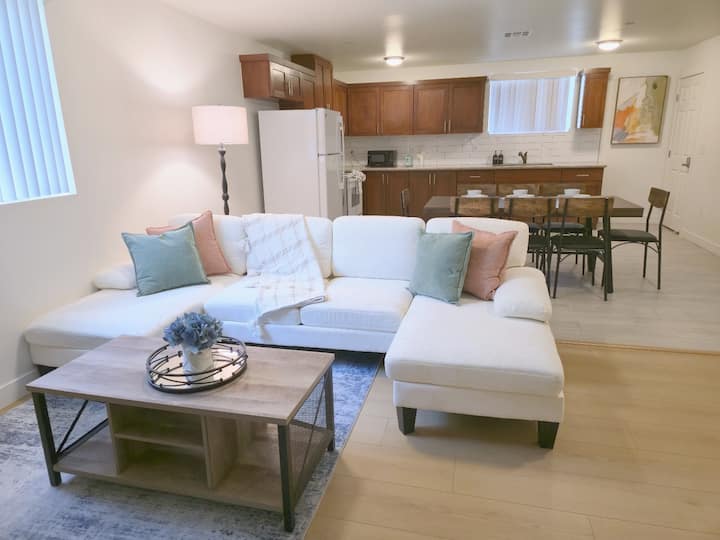 Brand New 6br Near Usc & Dtla  Perfect For Groups - Los Angeles, CA