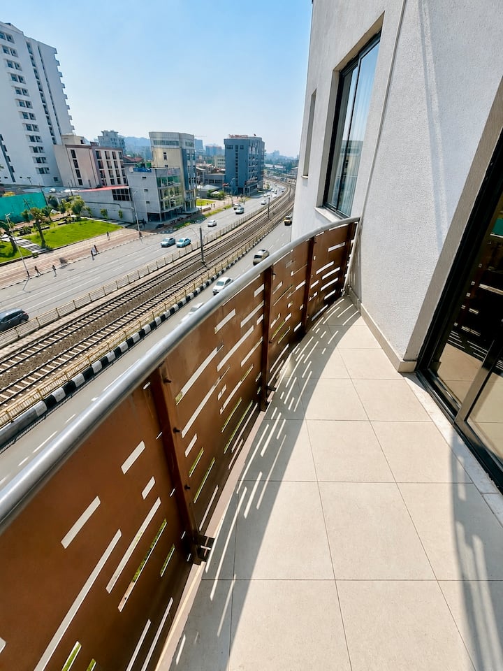 Modern & Elegant 2-bedroom | Family Friendly - Addis Ababa