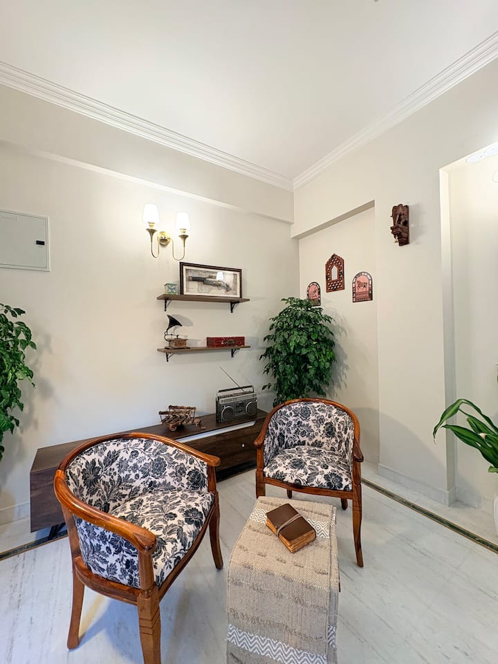The Vintage Grove - Luxury 3bhk @ Banjarahills R12 - India