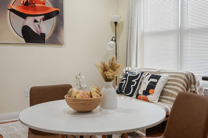 Cozy & Stylish 2br Apt In University City - Bryn Mawr, PA