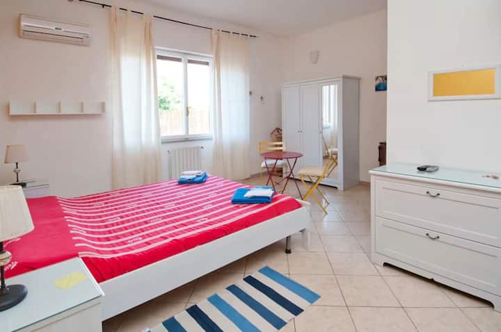 Dependance 50 Metres From Poetto Beach - Cagliari