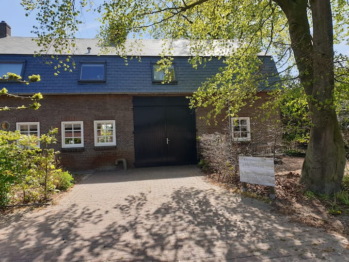 Dorpswoning Op Niveau In Leenderstrijp. - Valkenswaard