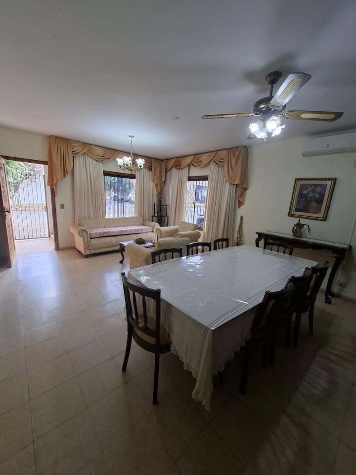 Amplia Casa Entera En Villarrica - Guairá