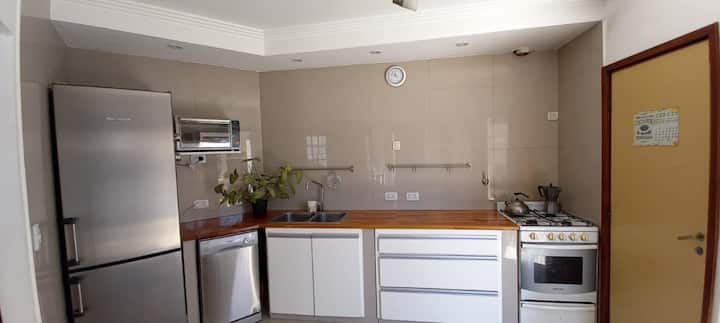 Casa Con Pileta A 50 Mts Del Mar Y 700 Del Centro - Miramar