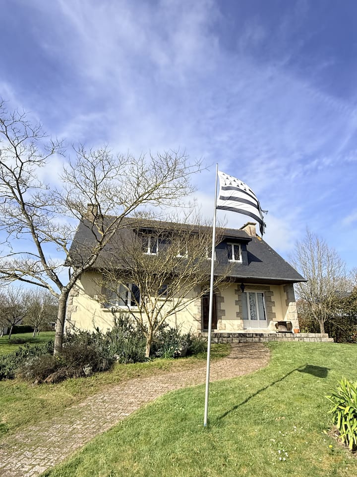Grande Maison Familiale Avec Jardin - Pleurtuit