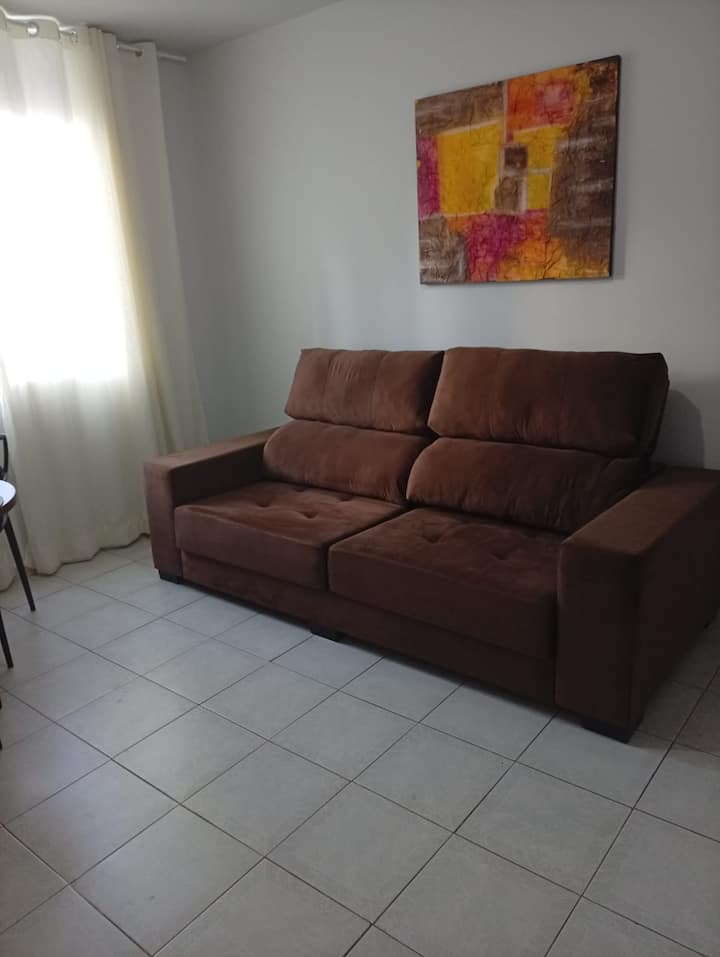 Apartamento Espaçoso E Aconchegante - Goiânia