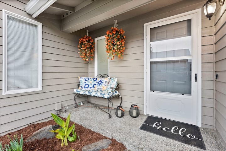 Fifa 2026 Stay-
Walk To Downtown
Near Tacoma Ferry - Gig Harbor, WA