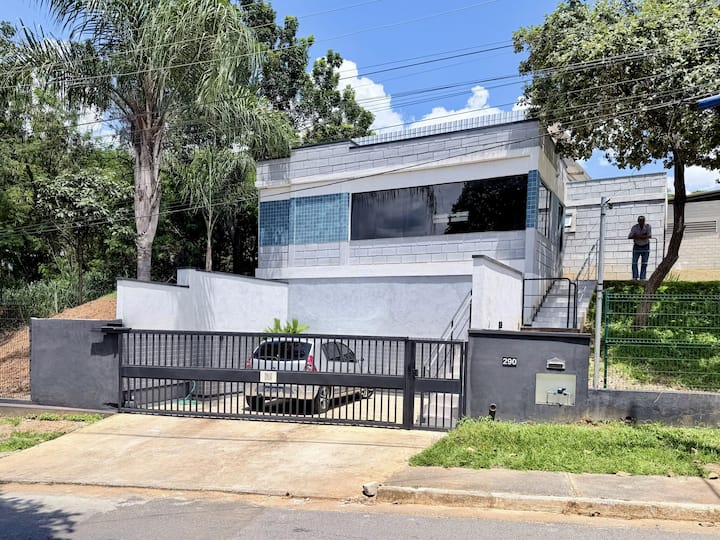 Hospedagem Funcional; Simplicidade E Aconchego - Confins