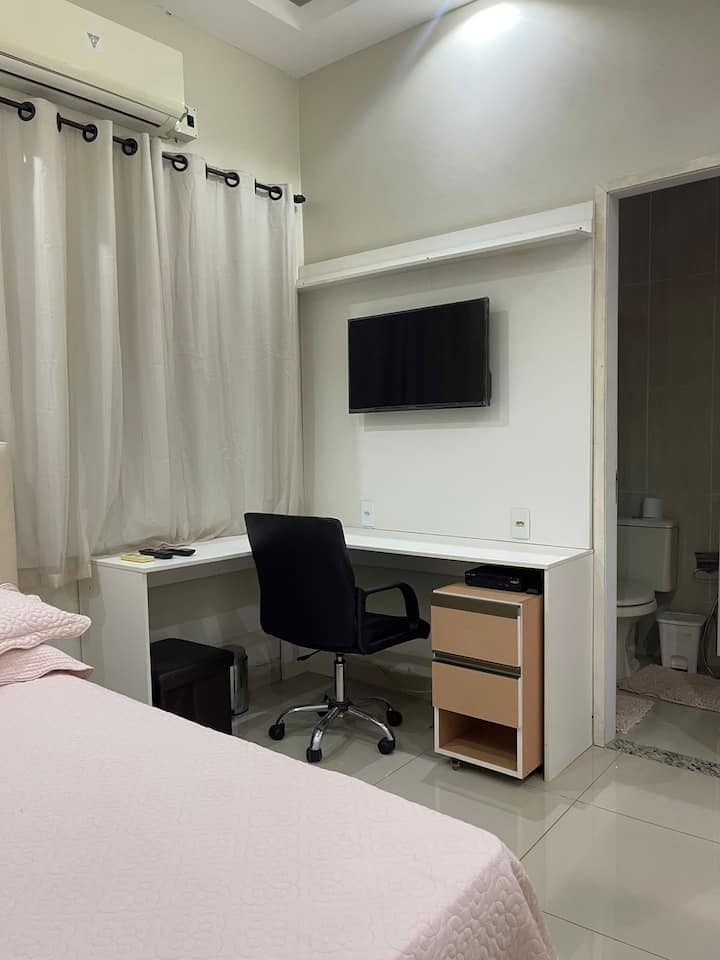 Casa Grande 6 Quartos Bem Localizado - Manaus