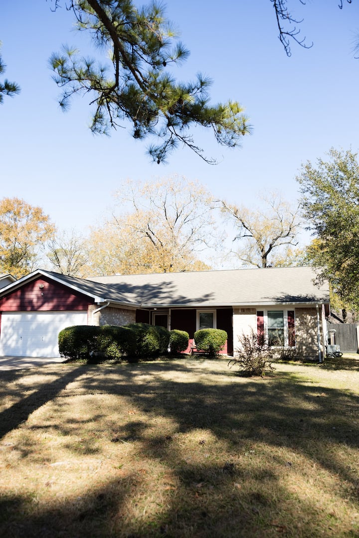 Majestic Luxury One Story House Near To Golf Club - Humble, TX
