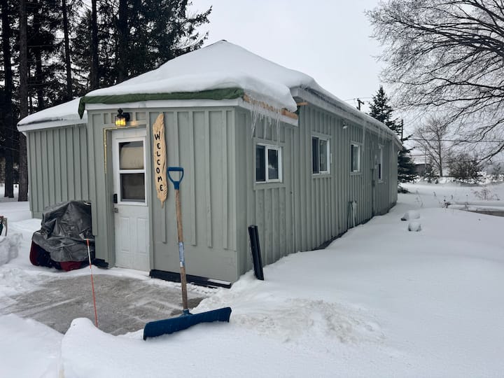 Colpoy's Bay Cottage Getaway - Wiarton