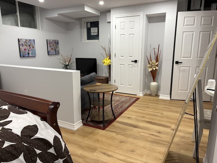 New Cozy Retreat In Charming Fergus - Fergus