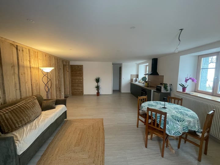 Gîte Dans Ferme Isolée. - Doubs