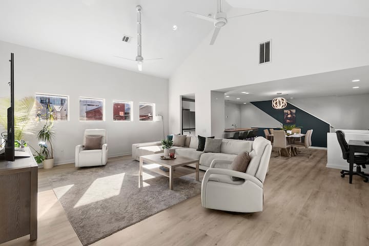 Brand New! Bayou City Hideaway - Fourth Ward - Houston