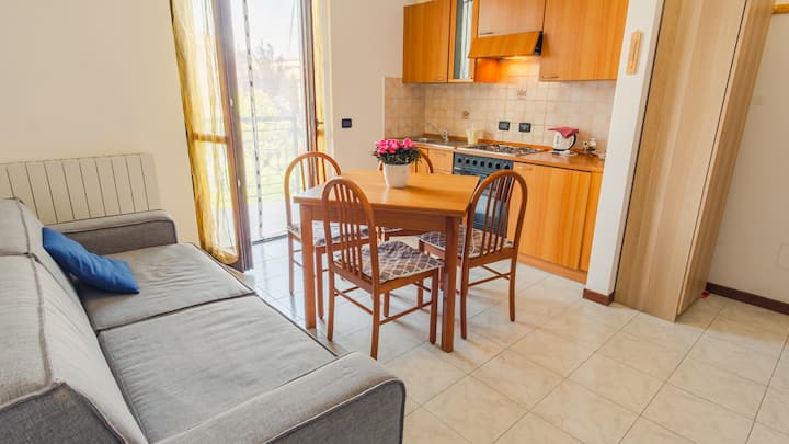 Con Balcone • A Pochi Passi Dal Lago + Parcheggio - Sirmione