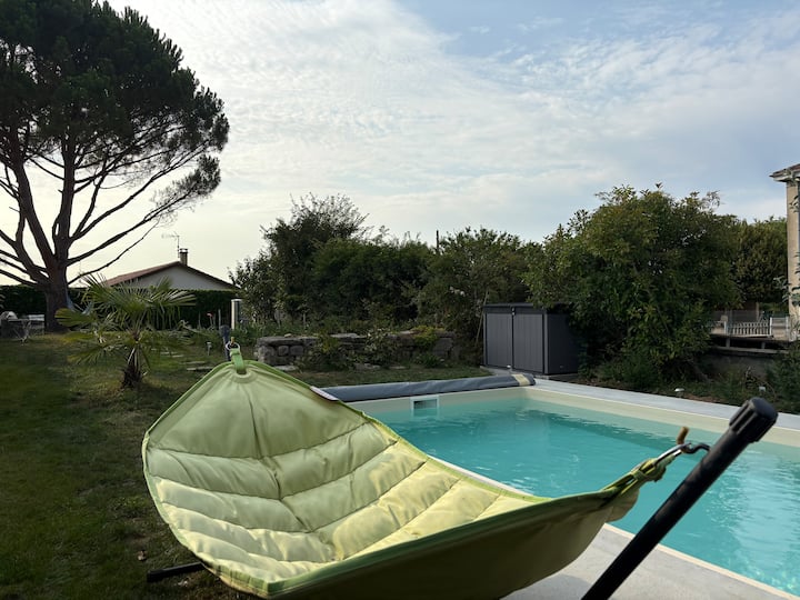 Maison En Pierre De Village, Jardin Et Piscine. - Bourg-en-Bresse
