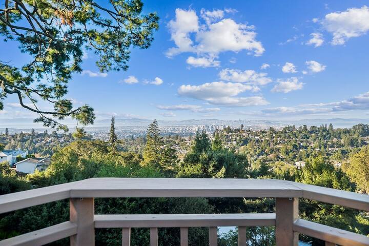 Panoramic Bay Views | Historic 4br 3ba Home - Oakland, CA