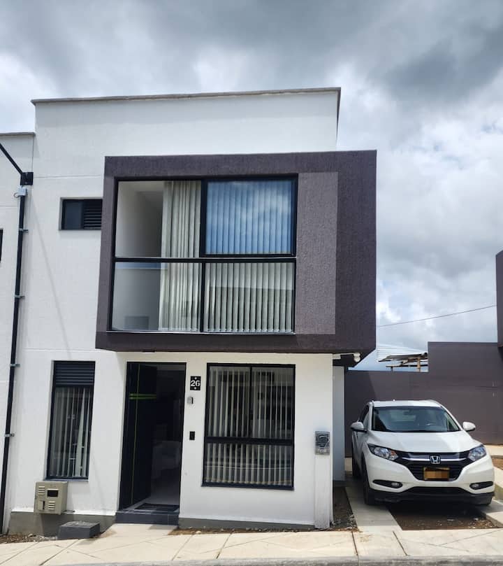 Modern House And Cozy In Circasia. - Filandia