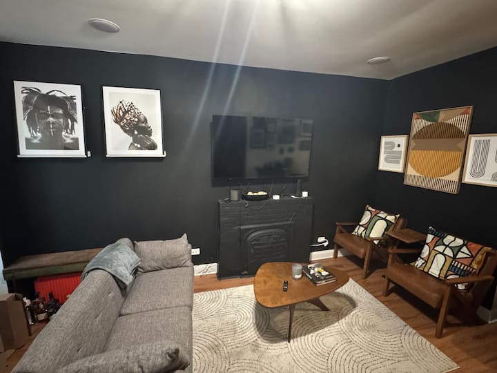 Modern Private 1br | 10 Min To Uic & Downtown - Englewood - Chicago