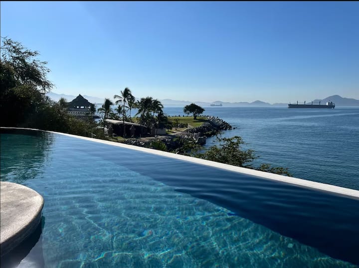 Tu Refugio De Lujo Frente A La Bahía - Manzanillo, Colima, Mexico