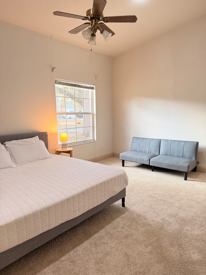 Historic Downtown Kissimmee: Cozy Private Suite - Kissimmee, FL