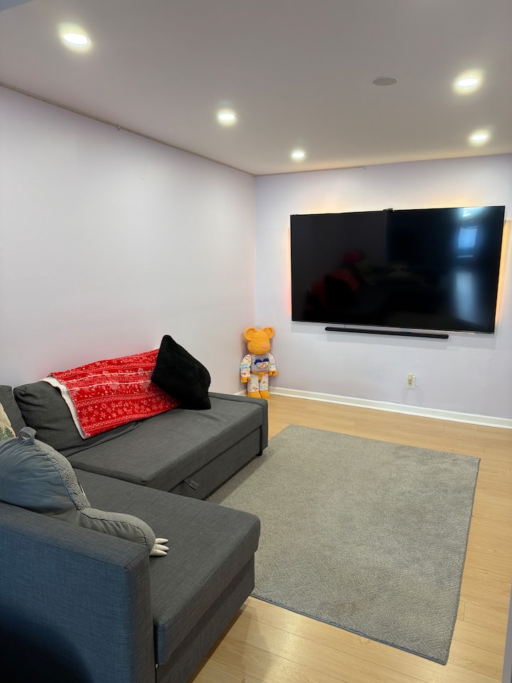 Cozy Big Room In The Heart Of The Capital - Fairfax, VA