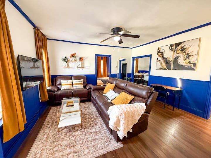 Prov Maisonette | Private Parking + Game Room - Cranston, RI