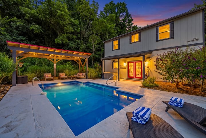 3br Modern Farmhouse L Heated Pool, Hottub, Trails - Sevierville