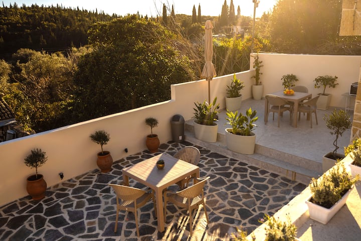 Sunrise Villa - Dhërmi