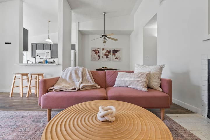 Cozy Mesa Retreat | Near Asu | Free Parking & Wifi - Mesa, AZ