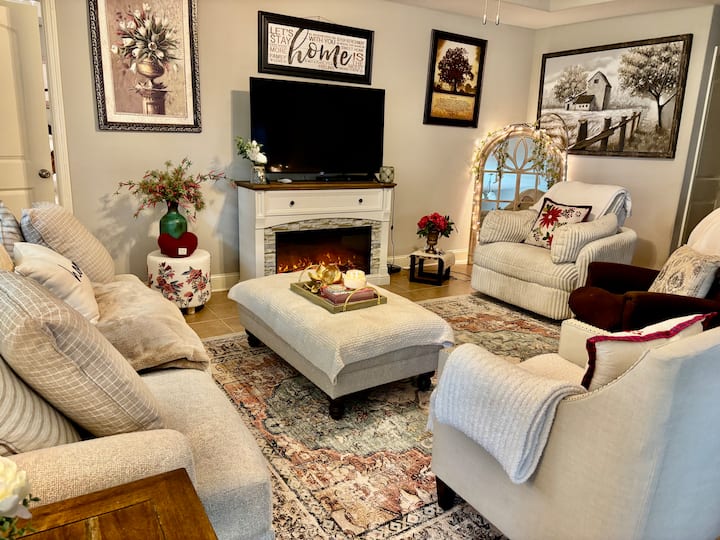 Cozy Cottage Only Minutes From Beautiful Cullman . - Cullman, AL