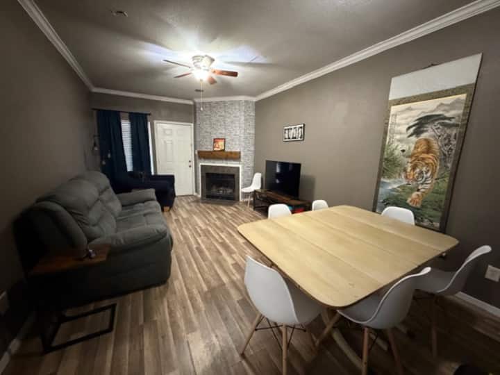 Lake Highland's Forest Retreat - Dallas